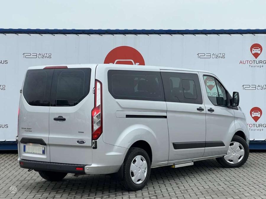 Grey Ford Transit Custom 2018 in Taurage, with an engine capacity of 2.00 L and mileage of 248 thousand km for 13500 €, photo 6 on AUTOMOTO.COM.LV