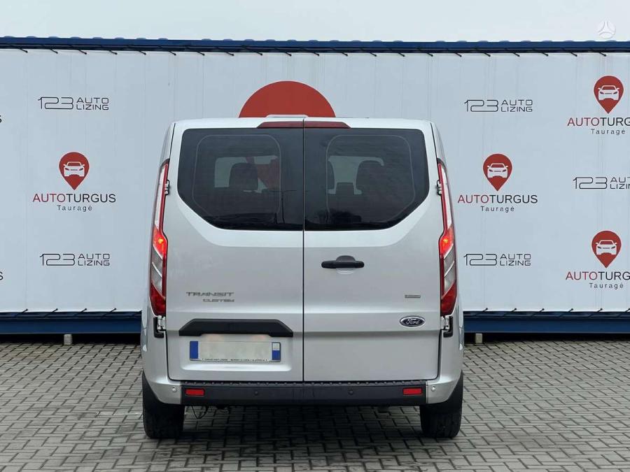 Grey Ford Transit Custom 2018 in Taurage, with an engine capacity of 2.00 L and mileage of 248 thousand km for 13500 €, photo 7 on AUTOMOTO.COM.LV