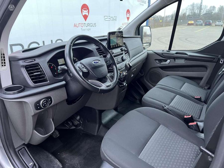 Grey Ford Transit Custom 2018 in Taurage, with an engine capacity of 2.00 L and mileage of 248 thousand km for 13500 €, photo 8 on AUTOMOTO.COM.LV