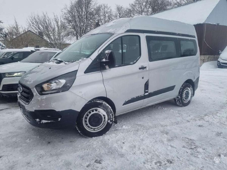 Pelēks Ford Transit Custom 2018 Tauragė, ar dzinēja tilpumu 2.00 L un nobraukumu 202 tūkst. km par 8500 €, foto 4 vietnē AUTOMOTO.COM.LV