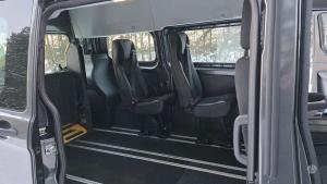 Grey Ford Transit Custom 2018 in Klaipeda, with an engine capacity of 2.00 L and mileage of 220 thousand km for 10890 €, photo 5 on AUTOMOTO.COM.LV