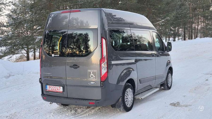 Grey Ford Transit Custom 2018 in Klaipeda, with an engine capacity of 2.00 L and mileage of 220 thousand km for 10890 €, photo 9 on AUTOMOTO.COM.LV