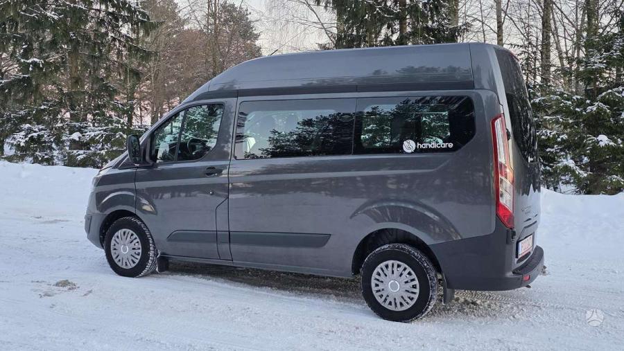 Grey Ford Transit Custom 2018 in Klaipeda, with an engine capacity of 2.00 L and mileage of 220 thousand km for 10890 €, photo 11 on AUTOMOTO.COM.LV