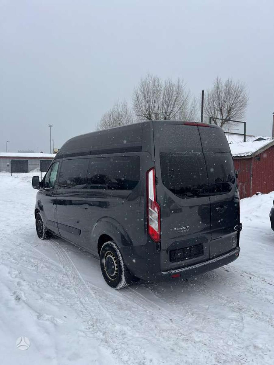 Pelēks Ford Transit Custom 2018 Klaipėda, ar dzinēja tilpumu 2.00 L un nobraukumu 155 tūkst. km par 12900 €, foto 7 vietnē AUTOMOTO.COM.LV