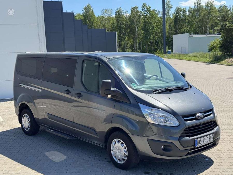 Grey Ford Transit Custom 2018 in Kaunas, with an engine capacity of 2.00 L and mileage of 201 thousand km for 12500 €, photo 9 on AUTOMOTO.COM.LV