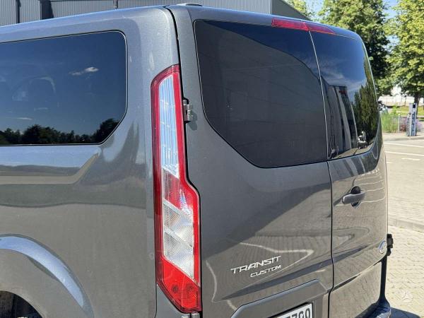 Pelēks Ford Transit Custom 2018 Kauņa, ar dzinēja tilpumu 2.00 L un nobraukumu 201 tūkst. km par 12500 €, foto 10 vietnē AUTOMOTO.COM.LV