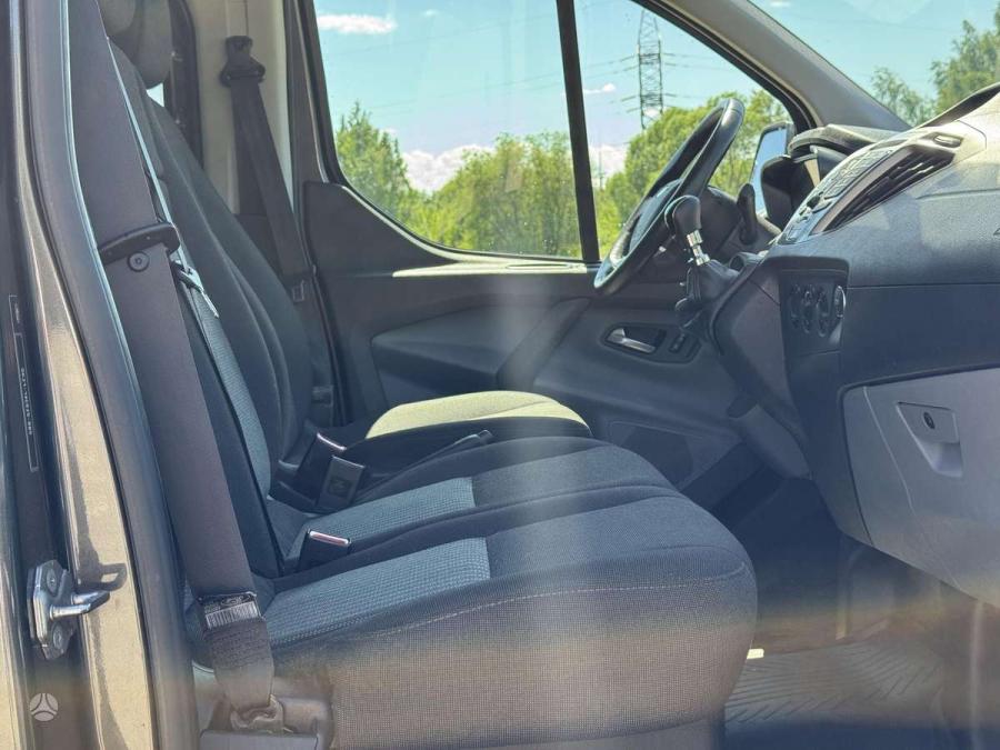 Grey Ford Transit Custom 2018 in Kaunas, with an engine capacity of 2.00 L and mileage of 201 thousand km for 12500 €, photo 22 on AUTOMOTO.COM.LV
