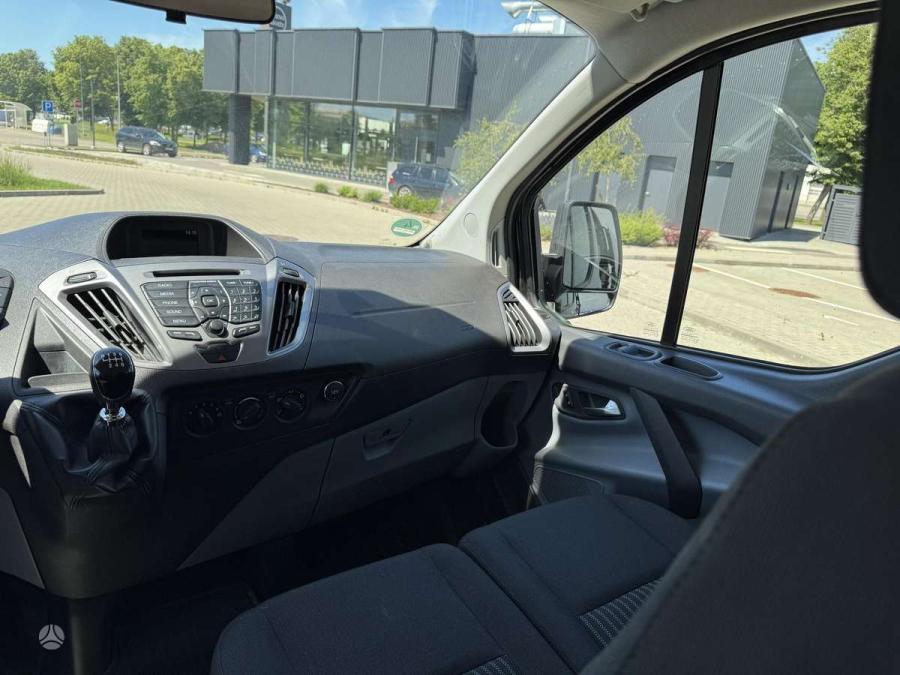 Grey Ford Transit Custom 2018 in Kaunas, with an engine capacity of 2.00 L and mileage of 201 thousand km for 12500 €, photo 26 on AUTOMOTO.COM.LV