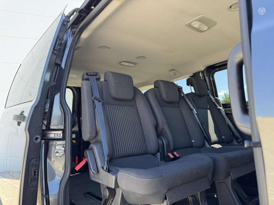 Grey Ford Transit Custom 2018 in Kaunas, with an engine capacity of 2.00 L and mileage of 201 thousand km for 12500 €, photo 27 on AUTOMOTO.COM.LV