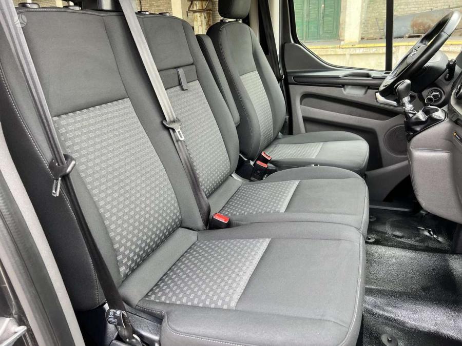 Grey Ford Transit Custom 2018 in Kelme, with an engine capacity of 2.00 L and mileage of 259 thousand km for 14800 €, photo 17 on AUTOMOTO.COM.LV