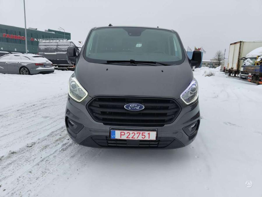 Grey Ford Transit Custom 2019 in Klaipeda, with an engine capacity of 2.00 L and mileage of 256 thousand km for 9700 €, photo 2 on AUTOMOTO.COM.LV