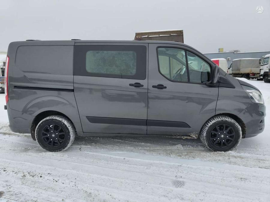 Grey Ford Transit Custom 2019 in Klaipeda, with an engine capacity of 2.00 L and mileage of 256 thousand km for 9700 €, photo 4 on AUTOMOTO.COM.LV