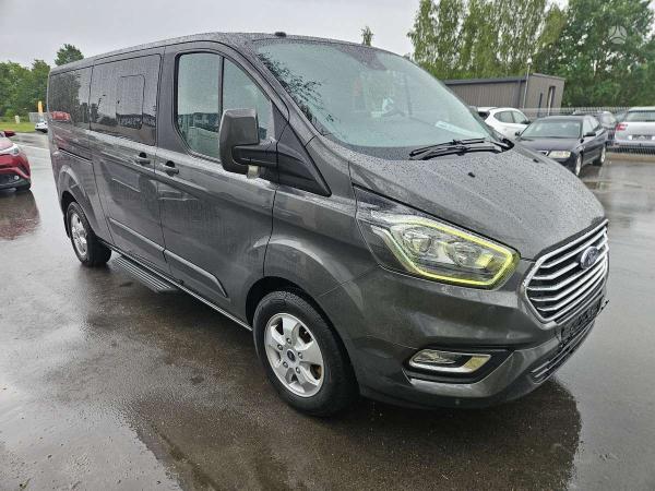 Grey Ford Transit Custom 2019 in Siauliai, with an engine capacity of 2.00 L and mileage of 267 thousand km for 15900 €, photo 2 on AUTOMOTO.COM.LV