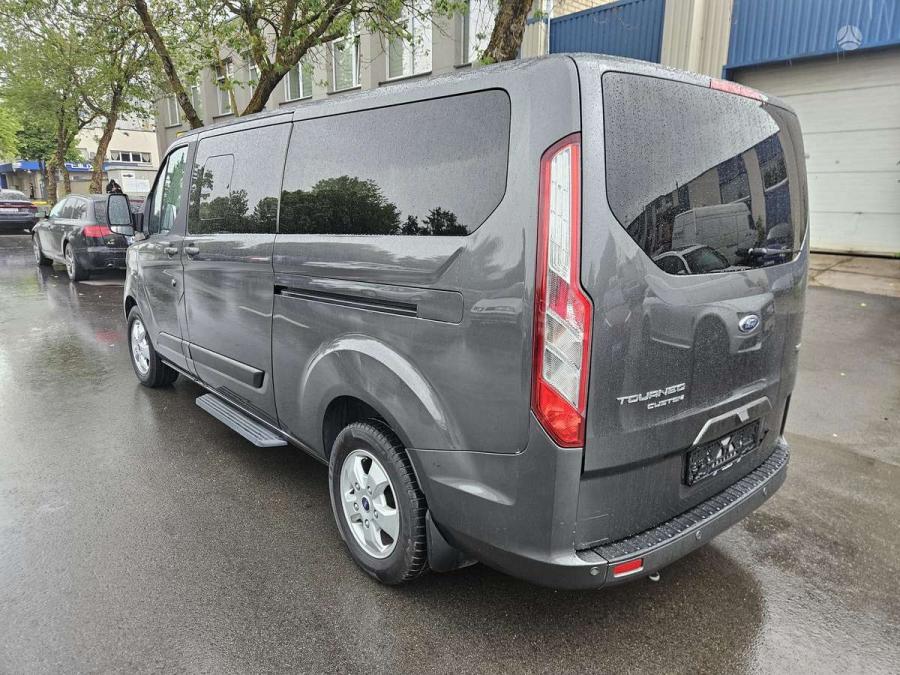 Pelēks Ford Transit Custom 2019 Šauļi, ar dzinēja tilpumu 2.00 L un nobraukumu 267 tūkst. km par 15900 €, foto 4 vietnē AUTOMOTO.COM.LV