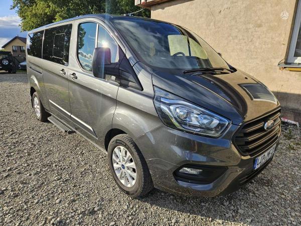 Grey Ford Transit Custom 2019 in Siauliai, with an engine capacity of 2.00 L and mileage of 204 thousand km for 14900 €, photo 1 on AUTOMOTO.COM.LV