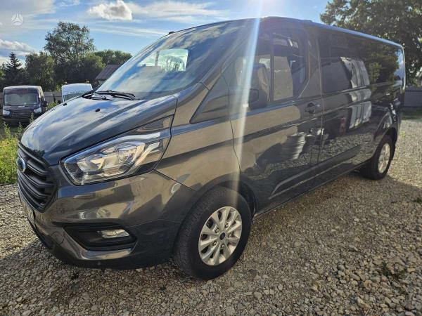 Grey Ford Transit Custom 2019 in Siauliai, with an engine capacity of 2.00 L and mileage of 204 thousand km for 14900 €, photo 2 on AUTOMOTO.COM.LV