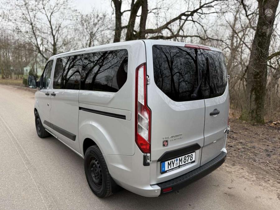 Pelēks Ford Transit Custom 2020 Marijampole, ar dzinēja tilpumu 2.00 L un nobraukumu 163 tūkst. km par 14800 €, foto 4 vietnē AUTOMOTO.COM.LV