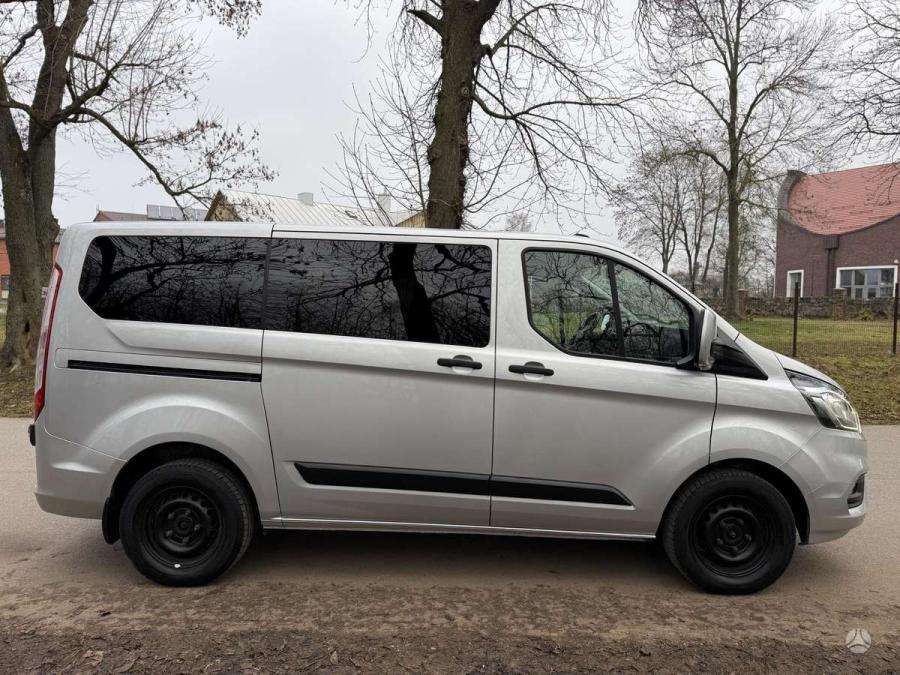 Pelēks Ford Transit Custom 2020 Marijampole, ar dzinēja tilpumu 2.00 L un nobraukumu 163 tūkst. km par 14800 €, foto 9 vietnē AUTOMOTO.COM.LV