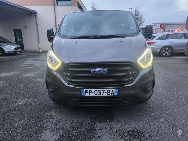 Grey Ford Transit Custom 2020 in Taurage, with an engine capacity of 2.00 L and mileage of 156 thousand km for 16200 €, photo 1 on AUTOMOTO.COM.LV