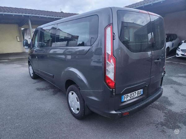 Grey Ford Transit Custom 2020 in Taurage, with an engine capacity of 2.00 L and mileage of 156 thousand km for 16200 €, photo 3 on AUTOMOTO.COM.LV