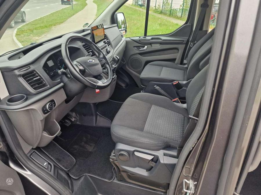 Grey Ford Transit Custom 2020 in Kaunas, with an engine capacity of 2.00 L and mileage of 240 thousand km for 17250 €, photo 15 on AUTOMOTO.COM.LV