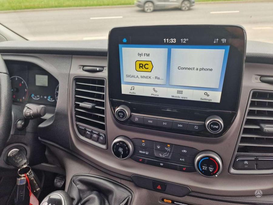 Grey Ford Transit Custom 2020 in Kaunas, with an engine capacity of 2.00 L and mileage of 240 thousand km for 17250 €, photo 19 on AUTOMOTO.COM.LV