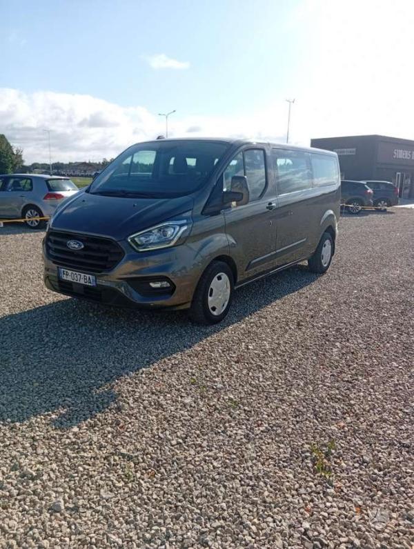 Grey Ford Transit Custom 2020 in Taurage, with an engine capacity of 2.00 L and mileage of 157 thousand km for 16500 €, photo 1 on AUTOMOTO.COM.LV
