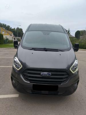 Grey Ford Transit Custom 2021 in Taurage, with an engine capacity of 2.00 L and mileage of 142 thousand km for 14800 €, photo 4 on AUTOMOTO.COM.LV