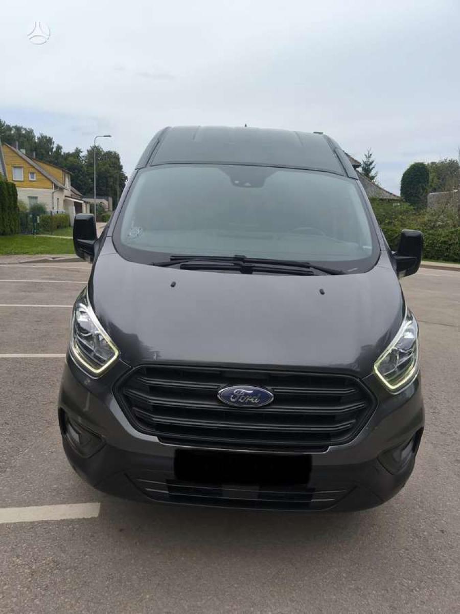Grey Ford Transit Custom 2021 in Taurage, with an engine capacity of 2.00 L and mileage of 142 thousand km for 14800 €, photo 4 on AUTOMOTO.COM.LV