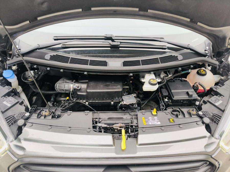 Grey Ford Transit Custom 2021 in Taurage, with an engine capacity of 2.00 L and mileage of 142 thousand km for 14800 €, photo 5 on AUTOMOTO.COM.LV