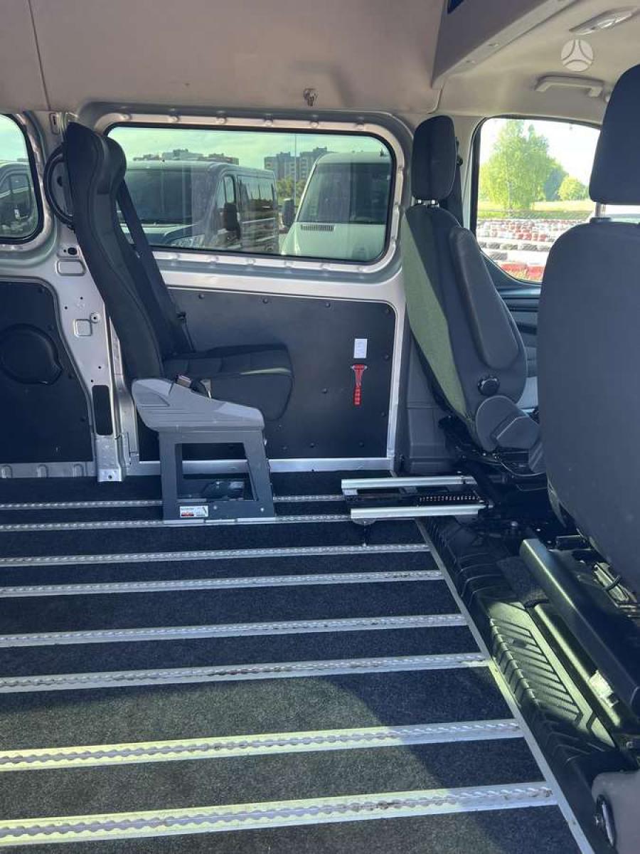 Pelēks Ford Transit Custom 2022 Klaipėda, ar dzinēja tilpumu 2.00 L un nobraukumu 157 tūkst. km par 19900 €, foto 11 vietnē AUTOMOTO.COM.LV