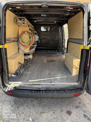 Grey Ford Transit Custom 2022 in Vilnius, with an engine capacity of 2.00 L and mileage of 222 thousand km for 14001 €, photo 10 on AUTOMOTO.COM.LV