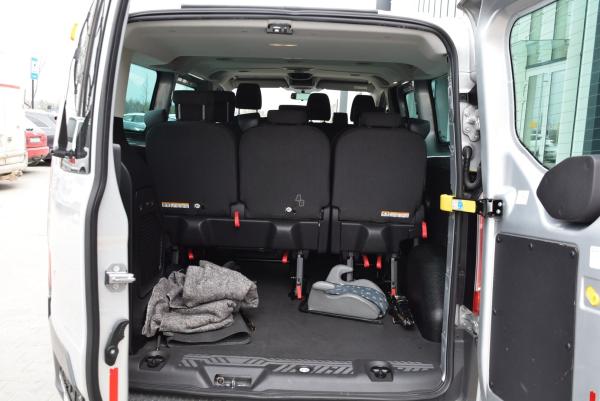 Grey Ford Transit Custom 2014 in Vilnius, with an engine capacity of 2.20 L and mileage of 274 thousand km for 11450 €, photo 7 on AUTOMOTO.COM.LV