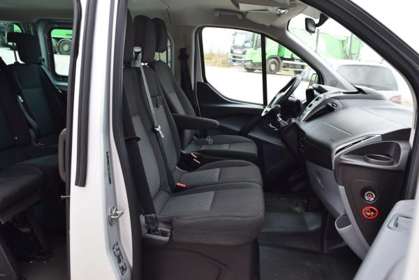 Grey Ford Transit Custom 2014 in Vilnius, with an engine capacity of 2.20 L and mileage of 274 thousand km for 11450 €, photo 8 on AUTOMOTO.COM.LV