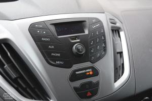 Grey Ford Transit Custom 2014 in Vilnius, with an engine capacity of 2.20 L and mileage of 274 thousand km for 11450 €, photo 15 on AUTOMOTO.COM.LV