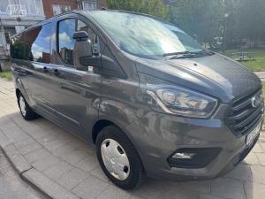 Pelēks Ford Transit Custom 2018 Klaipėda, ar dzinēja tilpumu 2.00 L un nobraukumu 192 tūkst. km par 16200 €, foto 3 vietnē AUTOMOTO.COM.LV