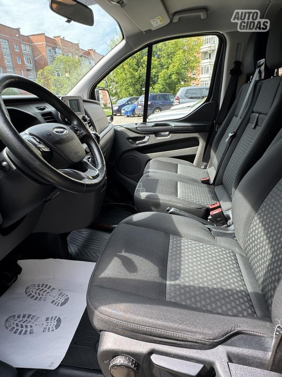 Pelēks Ford Transit Custom 2018 Klaipėda, ar dzinēja tilpumu 2.00 L un nobraukumu 192 tūkst. km par 16200 €, foto 8 vietnē AUTOMOTO.COM.LV