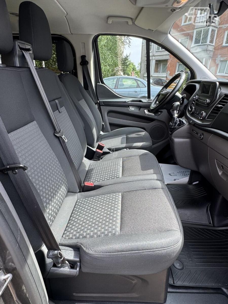 Pelēks Ford Transit Custom 2018 Klaipėda, ar dzinēja tilpumu 2.00 L un nobraukumu 192 tūkst. km par 16200 €, foto 9 vietnē AUTOMOTO.COM.LV