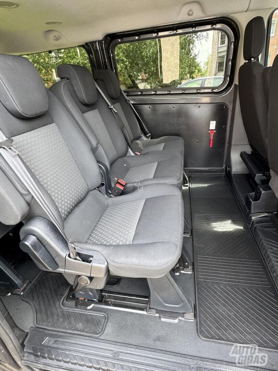 Pelēks Ford Transit Custom 2018 Klaipėda, ar dzinēja tilpumu 2.00 L un nobraukumu 192 tūkst. km par 16200 €, foto 10 vietnē AUTOMOTO.COM.LV