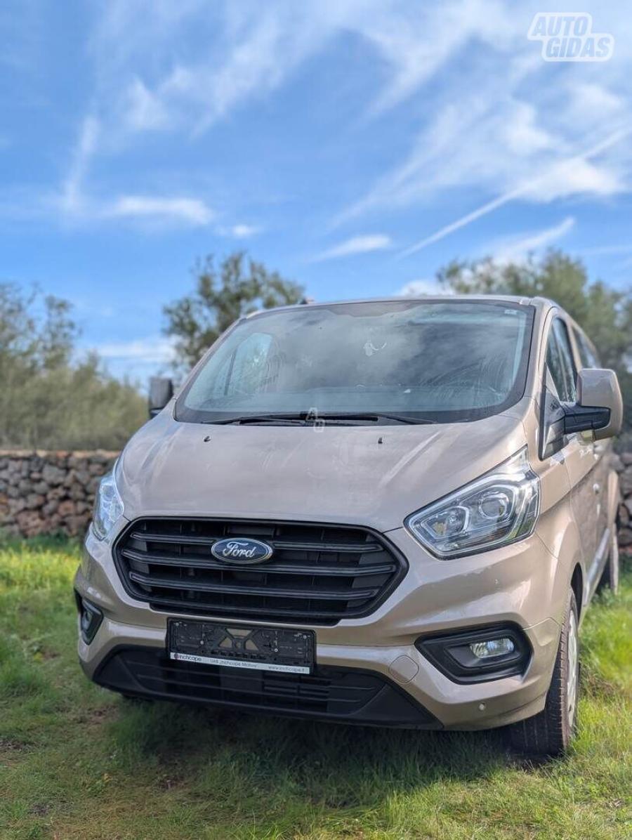 Pelēks Ford Transit Custom 2021 Viļņa, ar dzinēja tilpumu 2.00 L un nobraukumu 132 tūkst. km par 24000 €, foto 2 vietnē AUTOMOTO.COM.LV
