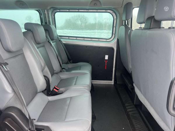 Grey Ford Transit Custom 2016 in Marijampole, with an engine capacity of 2.00 L and mileage of 256 thousand km for 12850 €, photo 9 on AUTOMOTO.COM.LV