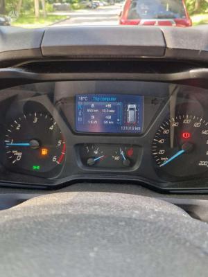 Grey Ford Transit Custom 2016 in Vilnius, with an engine capacity of 2.20 L and mileage of 131 thousand km for 13000 €, photo 8 on AUTOMOTO.COM.LV