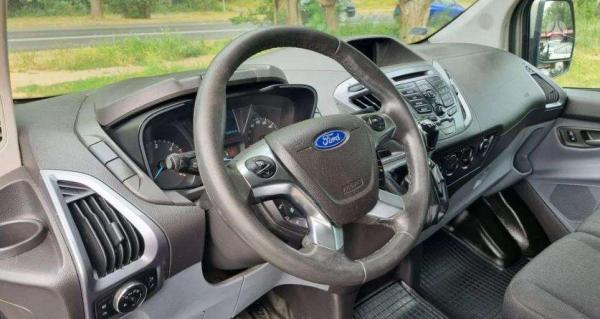 Pelēks Ford Transit Custom 2016 Viļņa, ar dzinēja tilpumu 2.20 L un nobraukumu 131 tūkst. km par 13000 €, foto 8 vietnē AUTOMOTO.COM.LV