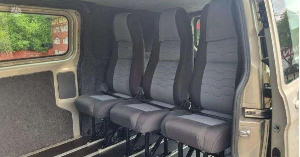 Pelēks Ford Transit Custom 2016 Viļņa, ar dzinēja tilpumu 2.20 L un nobraukumu 131 tūkst. km par 13000 €, foto 10 vietnē AUTOMOTO.COM.LV