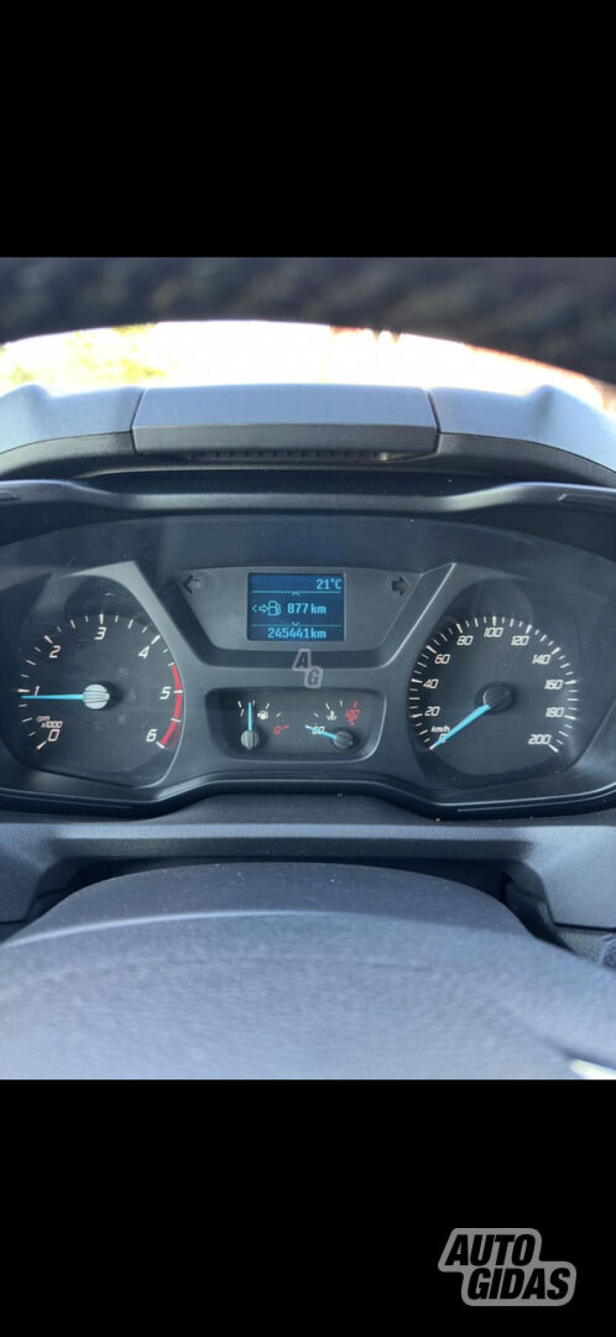 Ford Transit Custom 2015 in Alytus, with an engine capacity of 2.20 L and mileage of 245 thousand km for 7000 €, photo 15 on AUTOMOTO.COM.LV