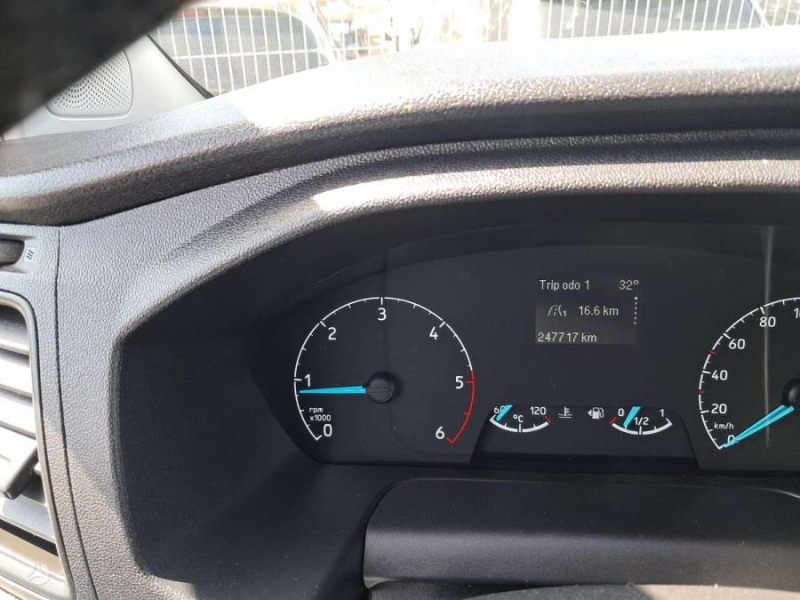 Ford Transit Custom 2019 in Marijampole, with an engine capacity of 2.00 L and mileage of 248 thousand km for 13800 €, photo 12 on AUTOMOTO.COM.LV