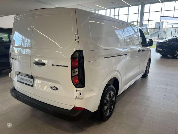 Ford Transit Custom 2026 Viļņa, ar dzinēja tilpumu 2.50 L un nobraukumu 0 tūkst. km par 39900 €, foto 3 vietnē AUTOMOTO.COM.LV