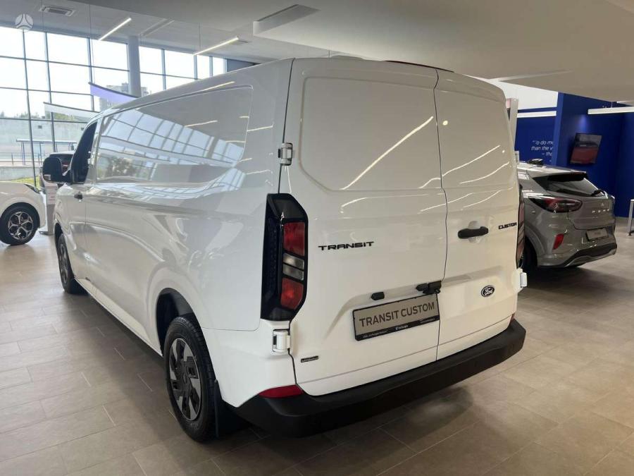 Ford Transit Custom 2026 Viļņa, ar dzinēja tilpumu 2.50 L un nobraukumu 0 tūkst. km par 39900 €, foto 4 vietnē AUTOMOTO.COM.LV