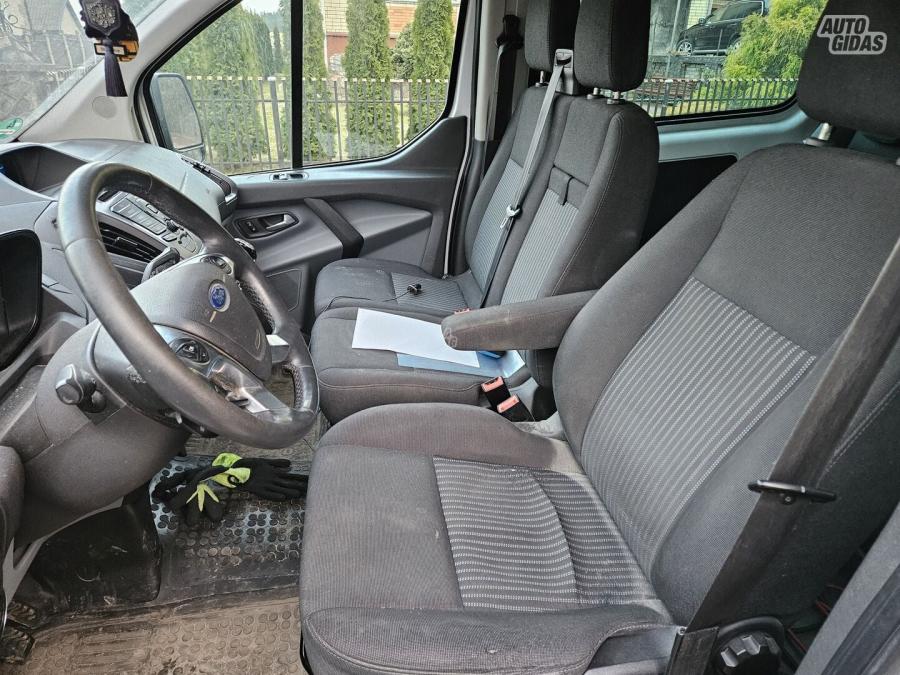 Ford Transit Custom 2015 in Prienai, with an engine capacity of 2.20 L and mileage of 281 thousand km for 8000 €, photo 11 on AUTOMOTO.COM.LV