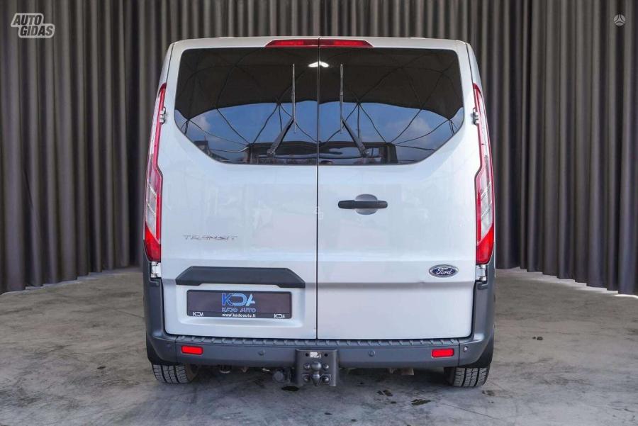 Ford Transit Custom 2018 in Marijampole, with an engine capacity of 2.00 L and mileage of 250 thousand km for 12950 €, photo 9 on AUTOMOTO.COM.LV